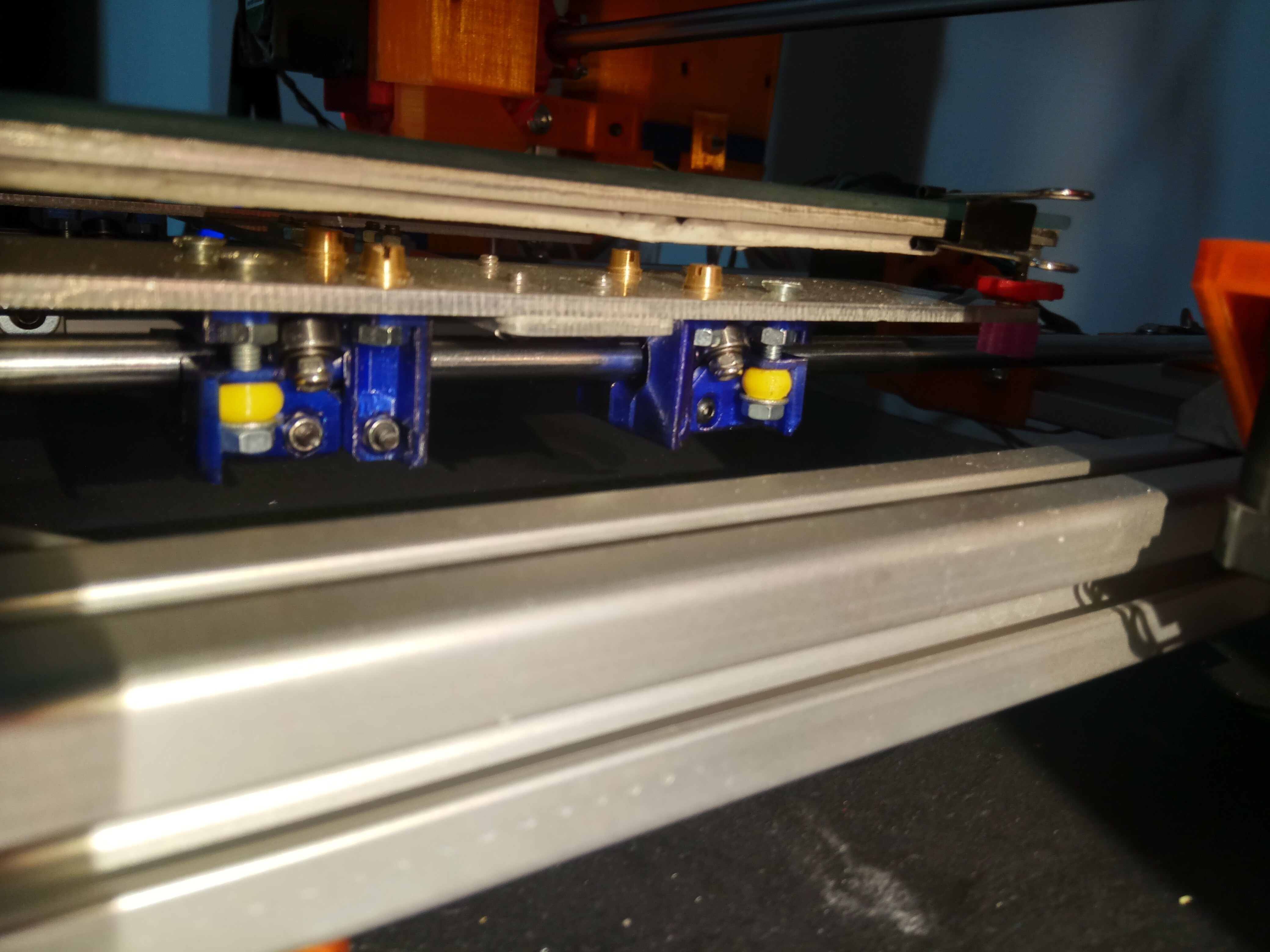 STL file Smart bearing block V2 - common lm8uu bearing block ...