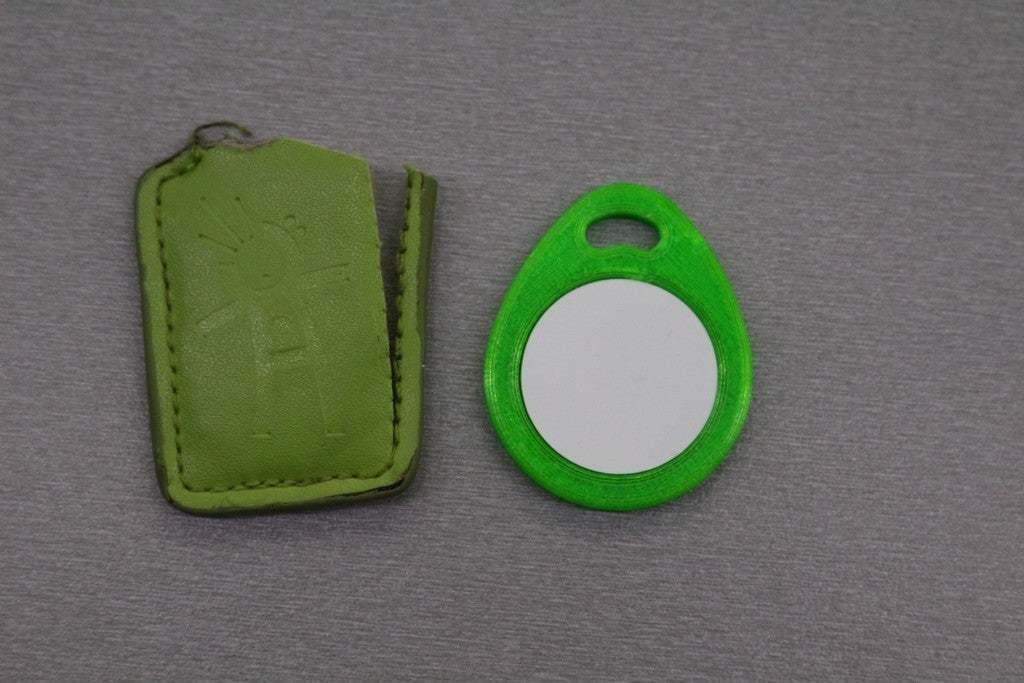 Free STL file Jablotron RFID leather tag replacent・Model to download ...