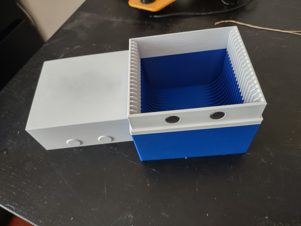 Free 3D file ViewMaster Reel Storage Box 📦・Design to download and 3D ...