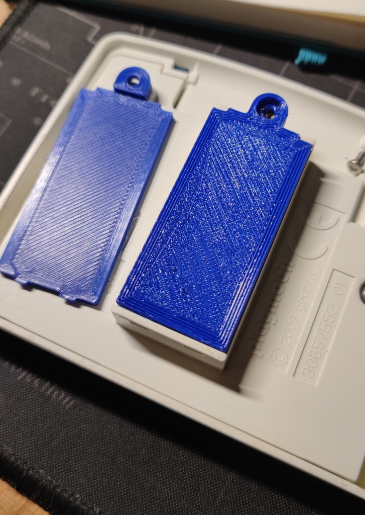 Free 3D file Playmobil battery cover・3D print object to download・Cults