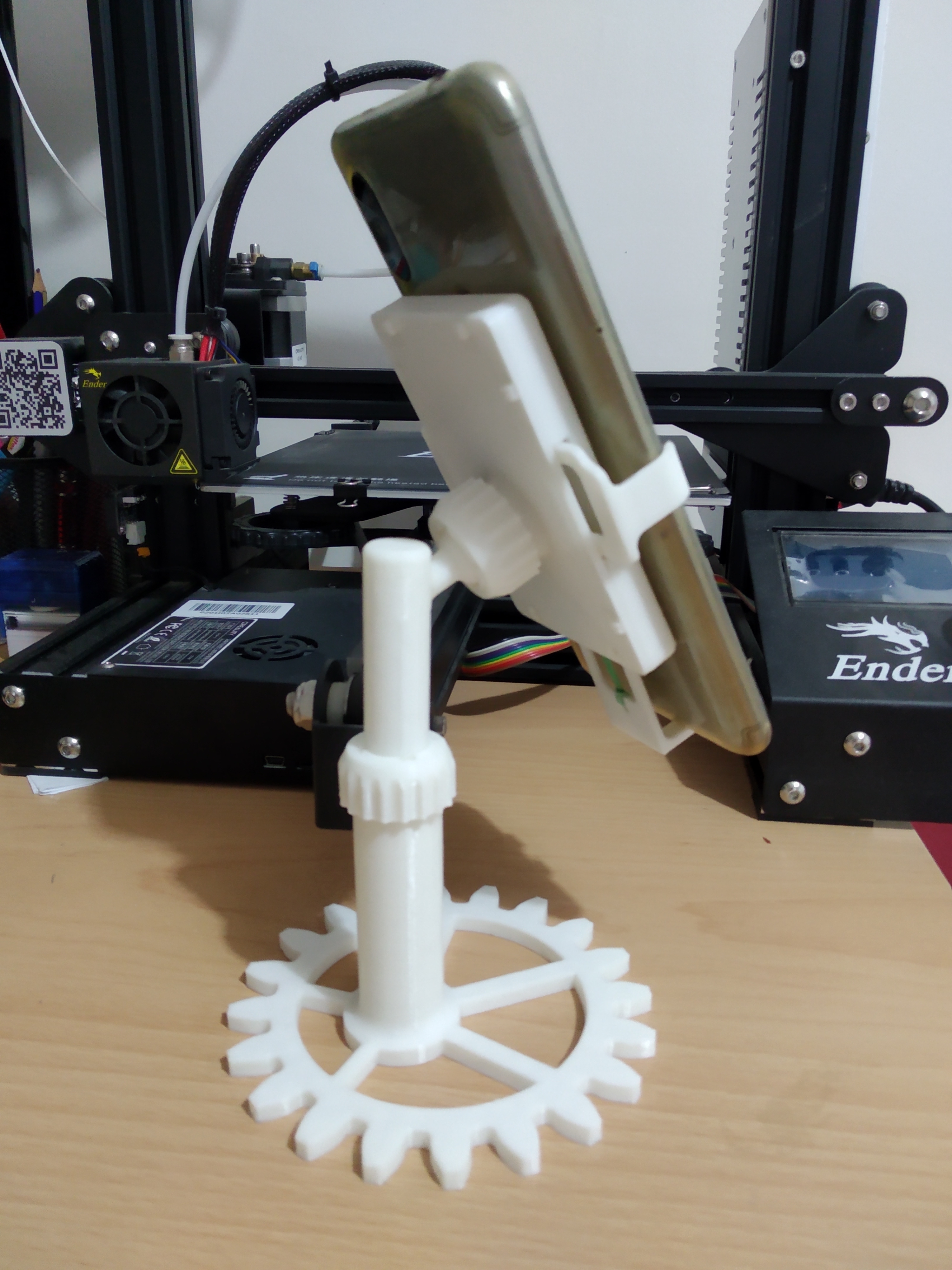 Download STL file Self Gripper Adjustable Phone Holder With Ball Joint ...