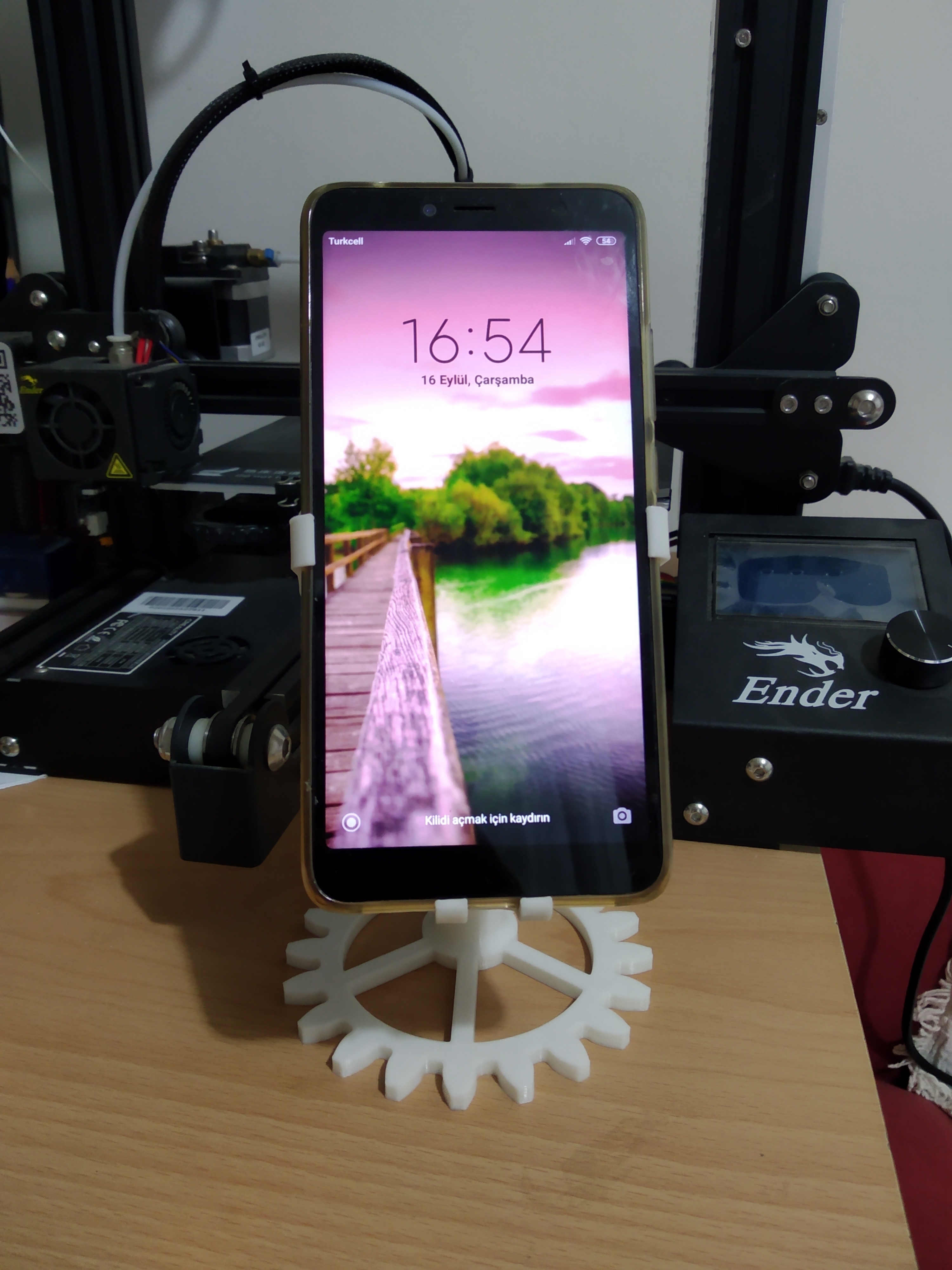 Download STL file Self Gripper Adjustable Phone Holder With Ball Joint ...