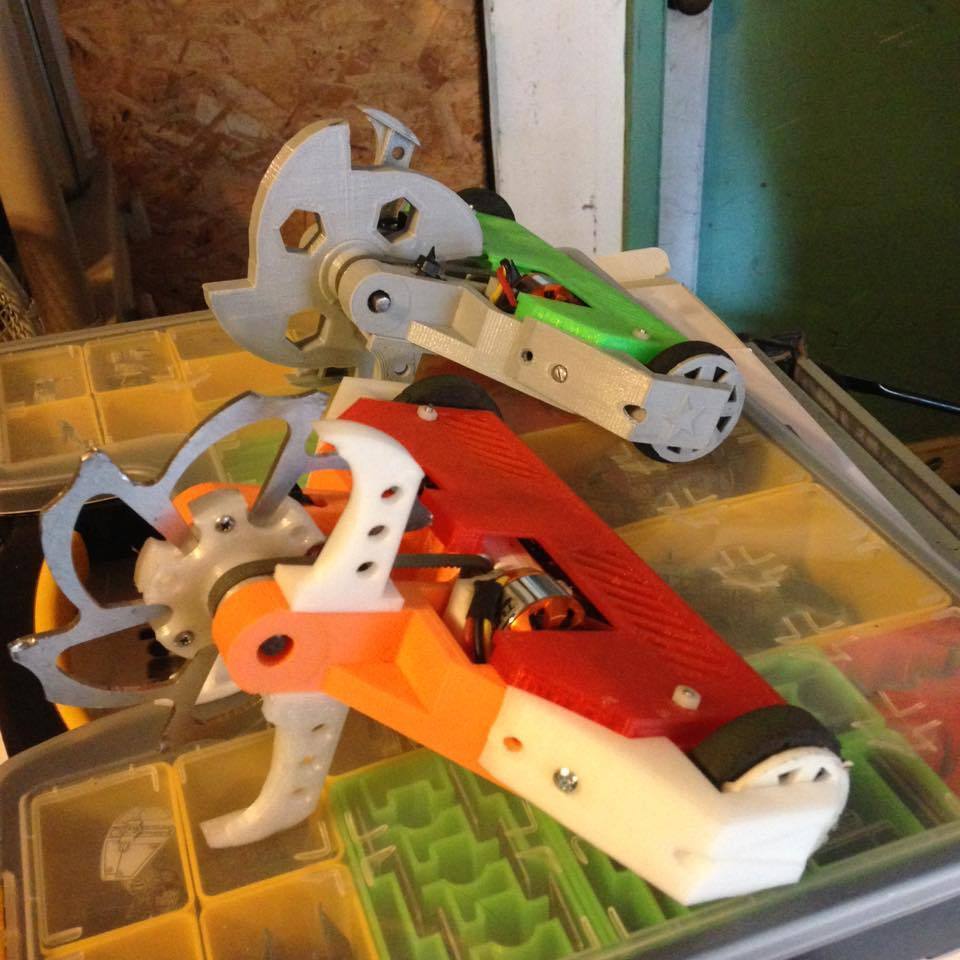 Free STL file Plastic 1lb Antweight Vertical Spinner 🤖・3D printer model ...