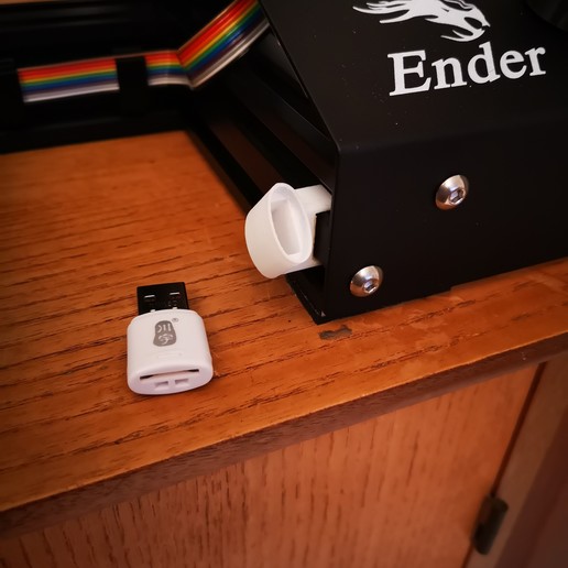 Télécharger STL gratuit Usb Key Holder - Support usb ender 3 ・ Cults