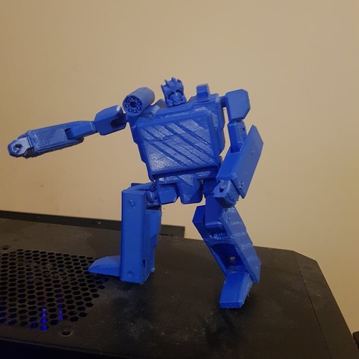 Download free 3D printing models Transformable G1 Soundwave ・ Cults