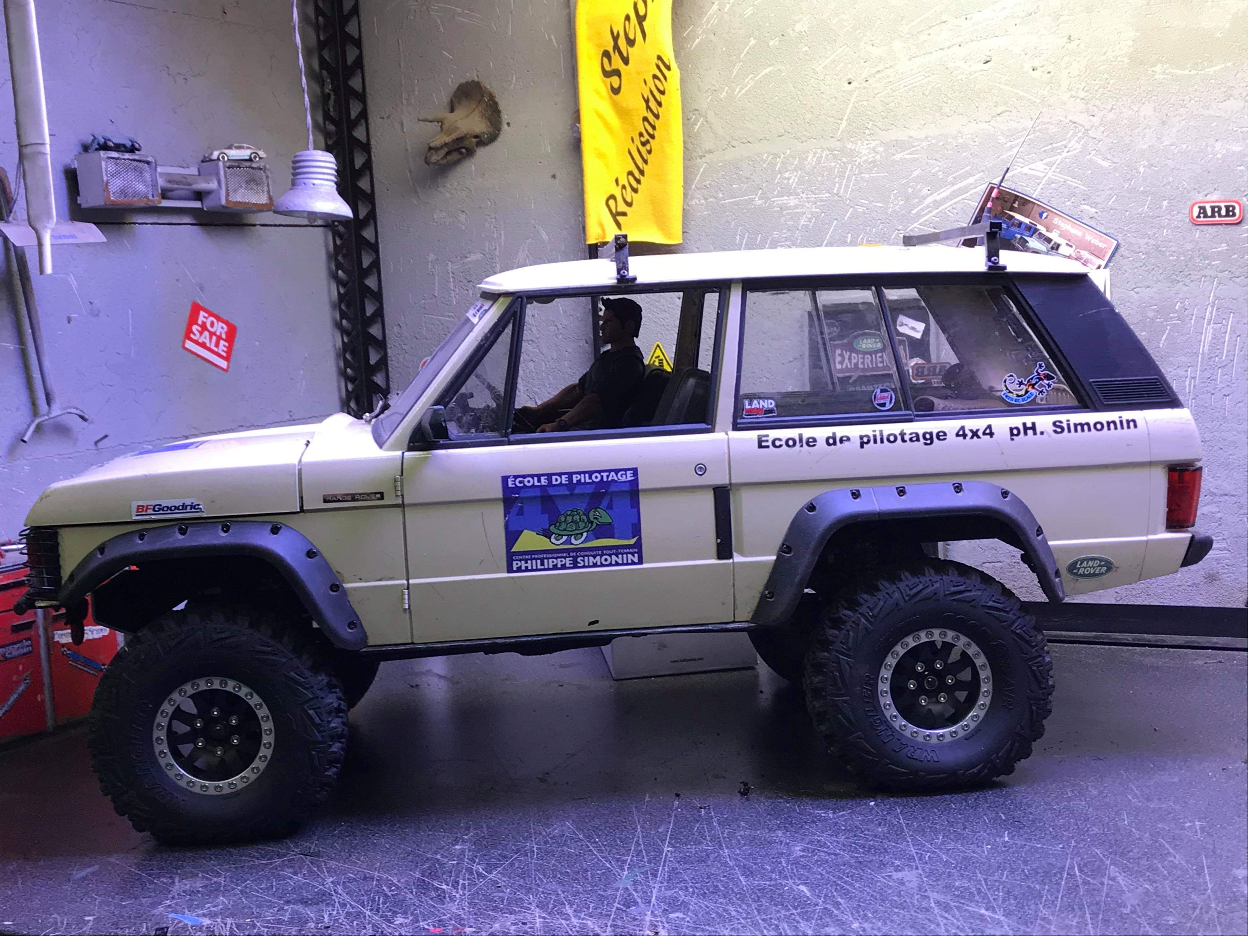 STL file RC 1/10 Range Roof Bar / Range Rover Classic Roof Bar・3D ...