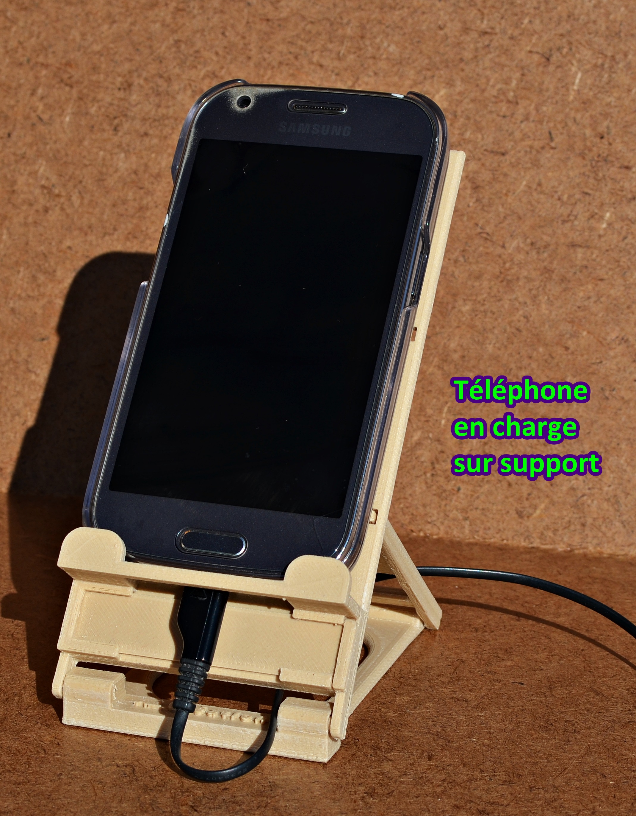 Fichier STL SUPPORT PLIANT POUR TELEPHONE SMARTPHONE OU TABLETTE ...