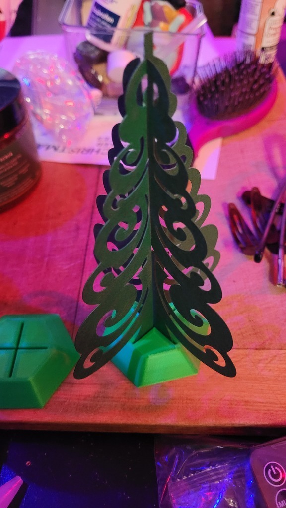 Free 3D file Slotted Base for Paper Decorations [includes .FCStd for ...