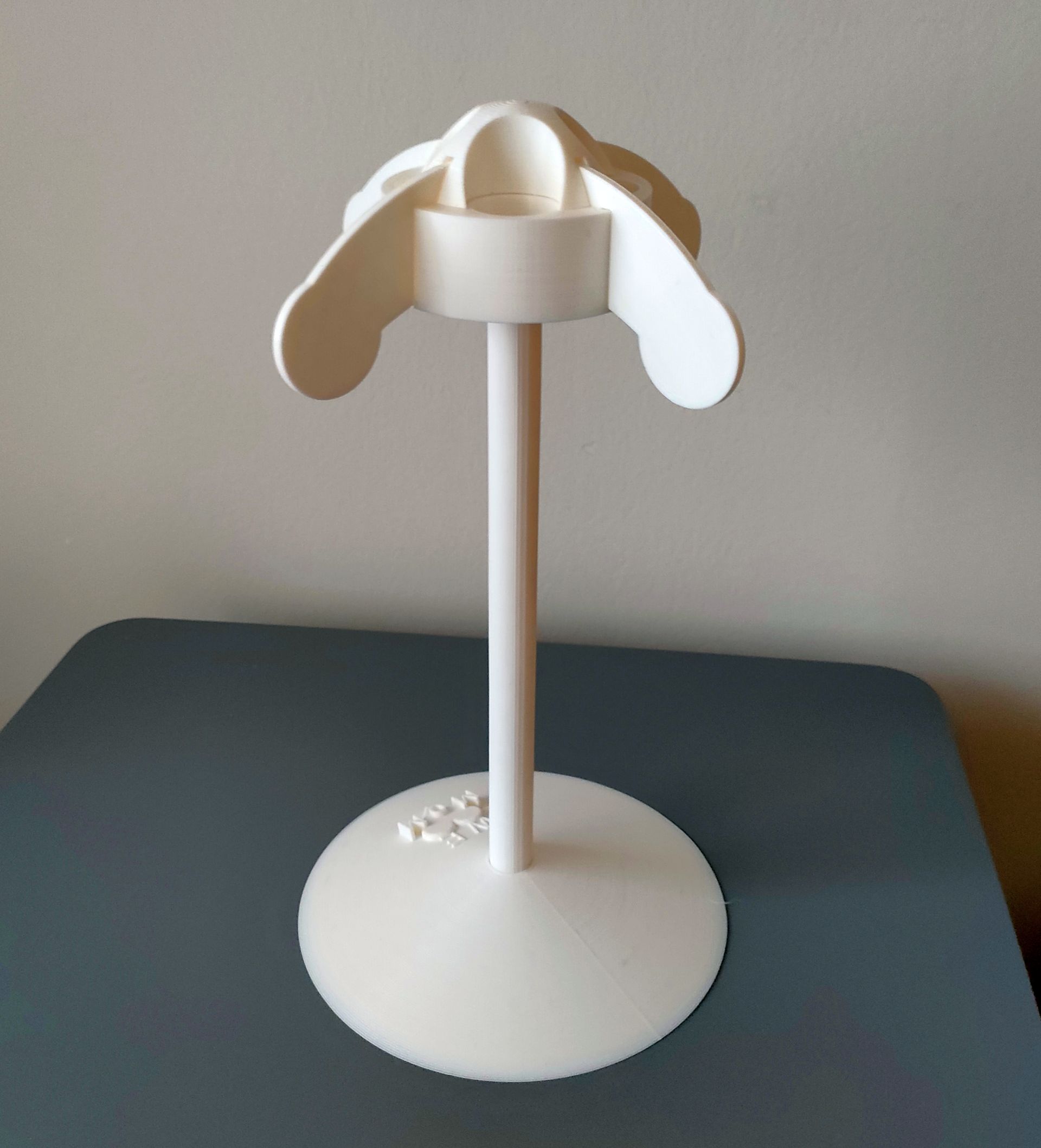 STL file Support for wig, cap or hat・3D printing model to download・Cults