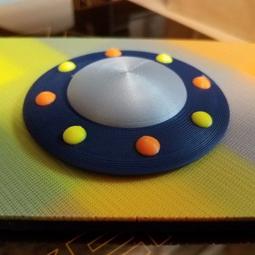 Download 3D printing designs UFO Toy with Base ・ Cults
