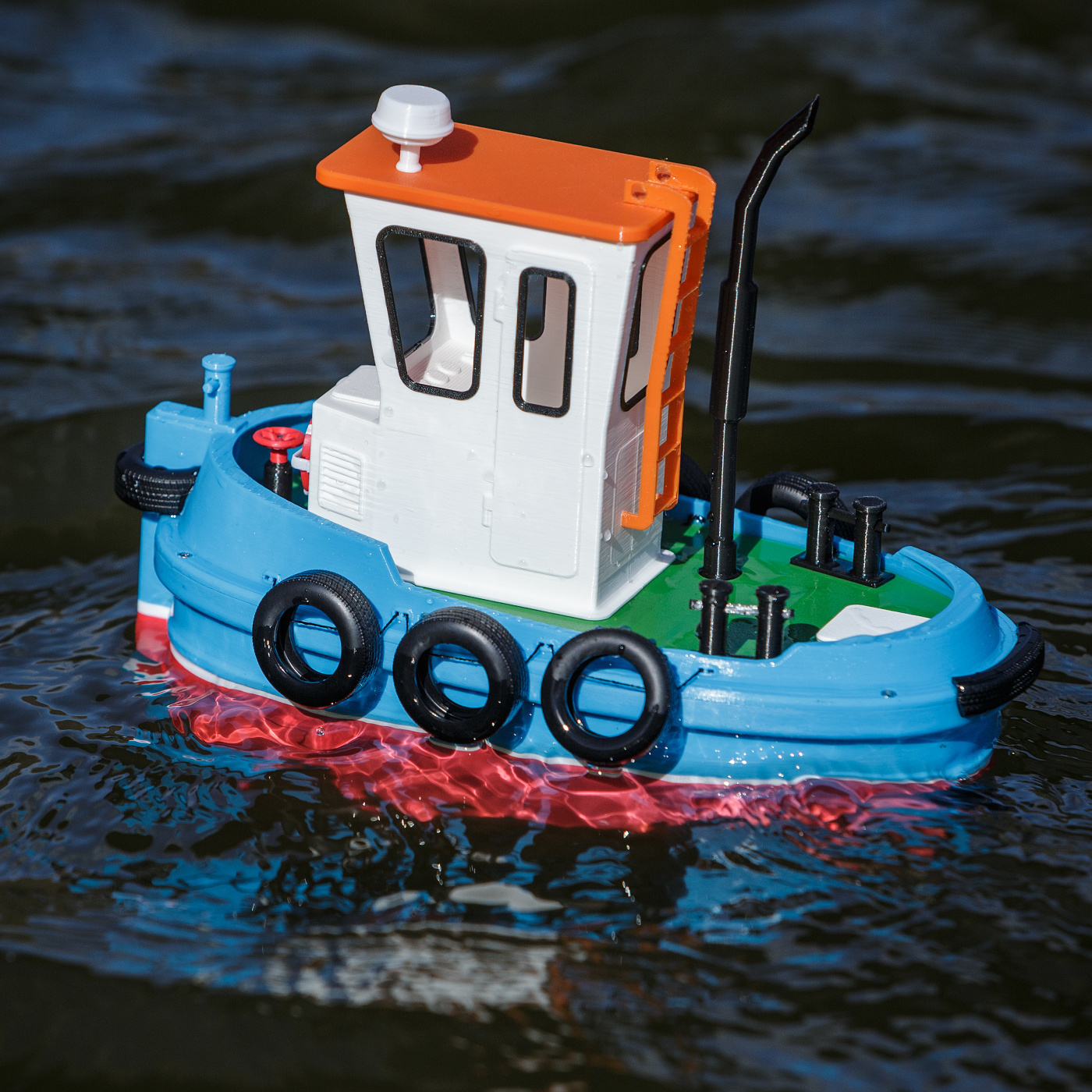 3D file TUGGY - 3D printed RC micro tugboat・3D printable design to ...