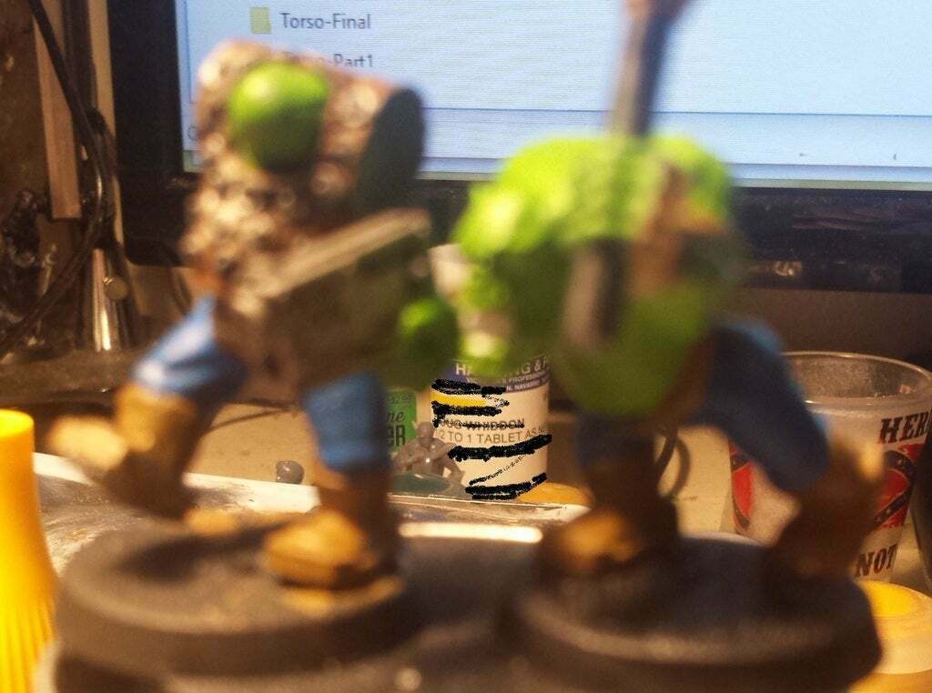 Free STL file Ork boy legs 👦・Design to download and 3D print・Cults