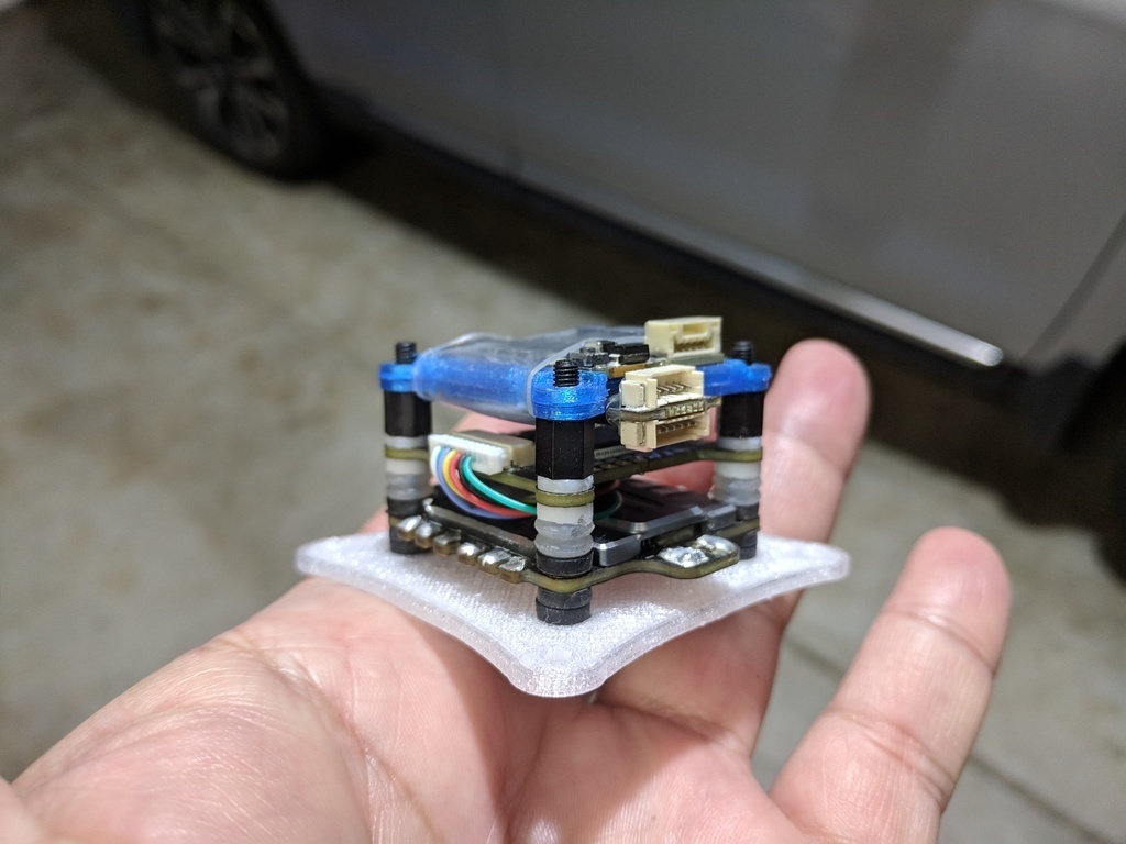 Free STL file Tarot 680 Center Plate 30.5mm x 30.5mm Mount・3D printing ...
