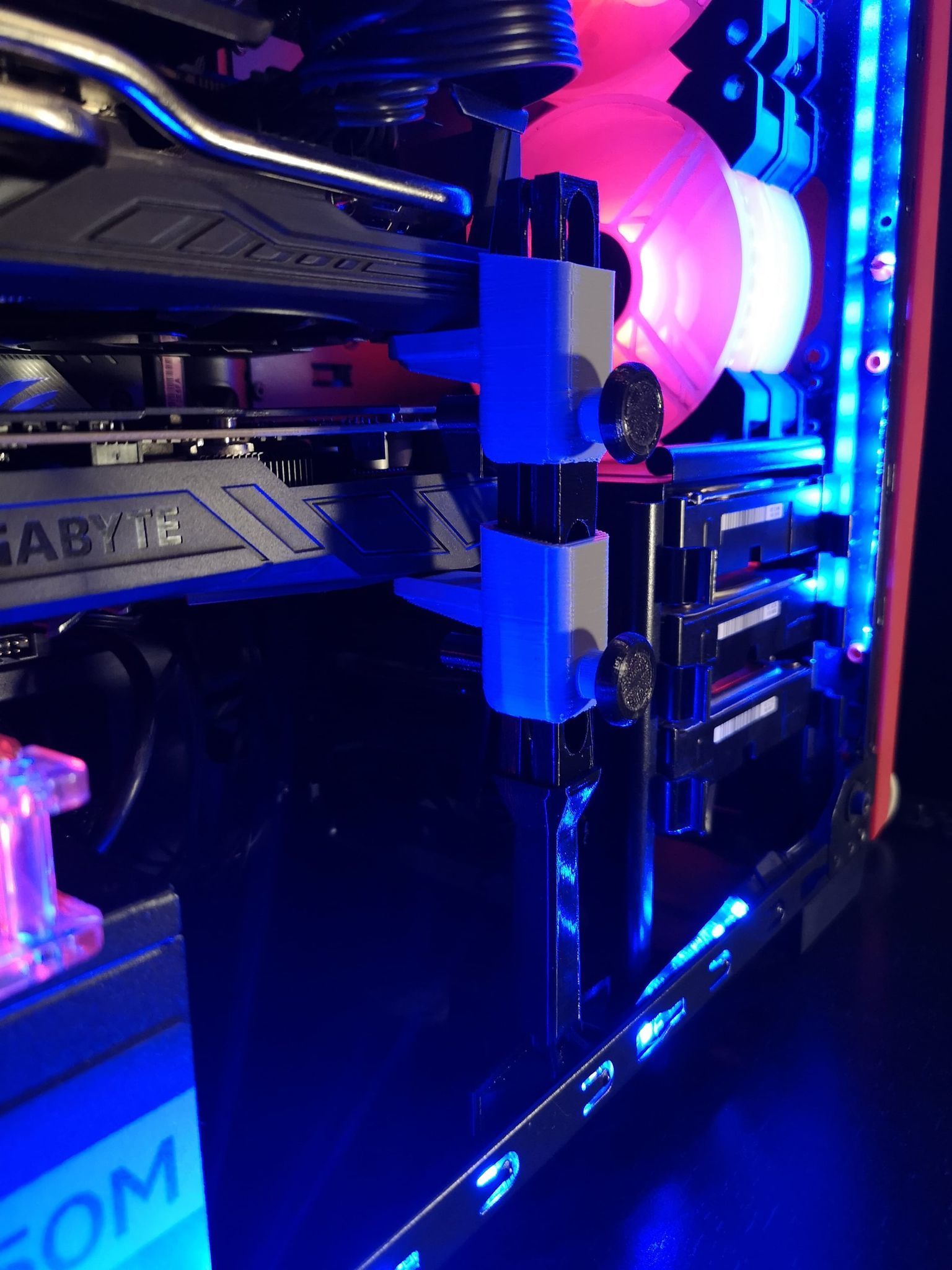 STL file Dual/Simple Graphic card holder 🖥️・Design to download and 3D ...