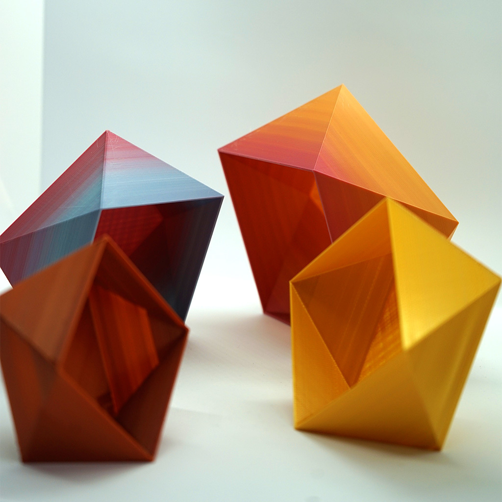 STL file Diver - PolyBox (LowPoly)・3D printer model to download・Cults