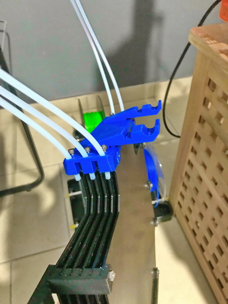 Free 3D file Prusa I3 MMU 2 Buffer Hook PTFE Inputs Up・3D printing ...