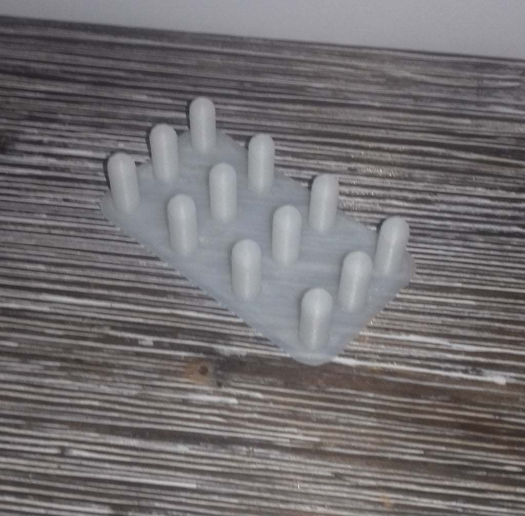 Free STL file sewing thread spool holder ( spool of diameter 1cm)・3D ...