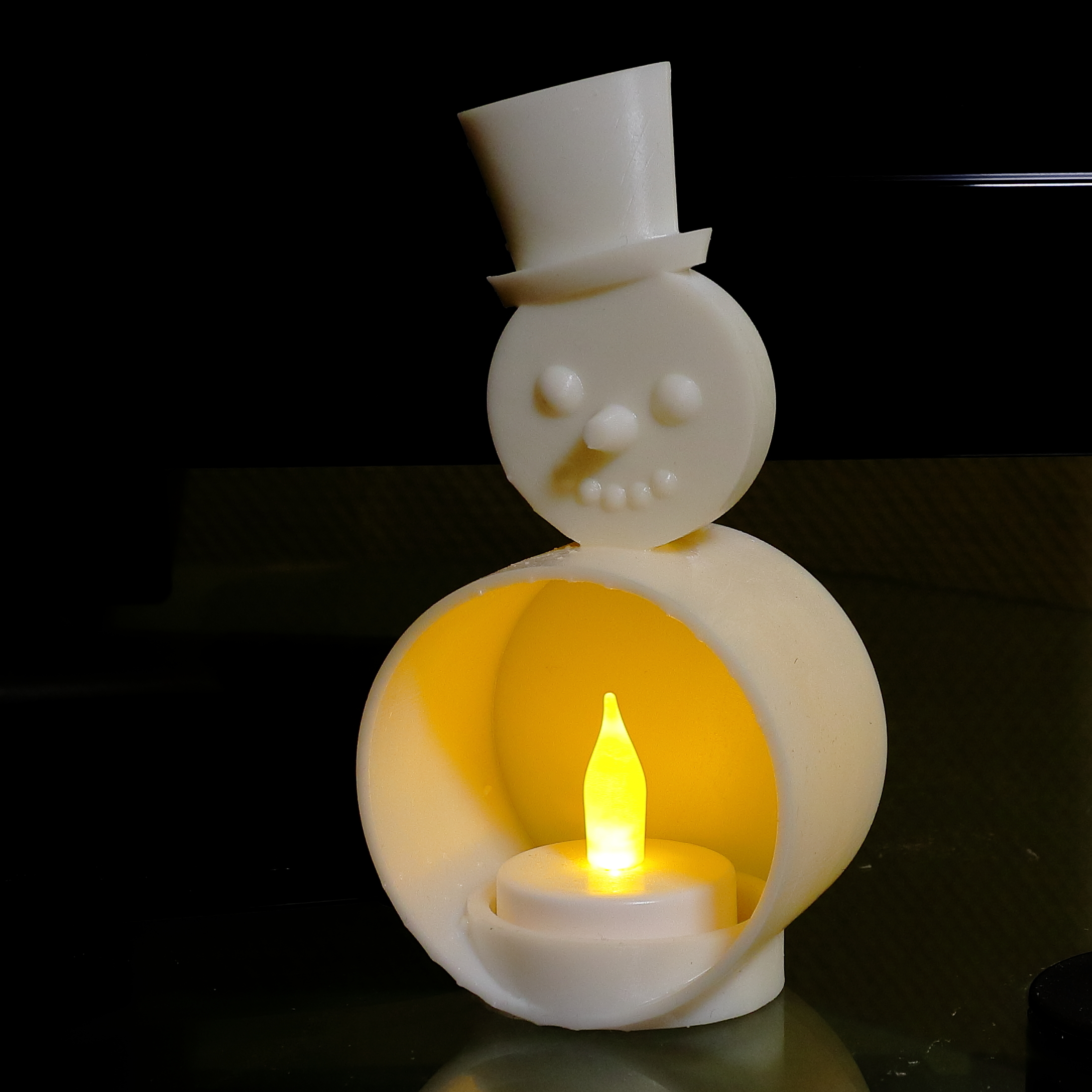 STL file small christmas tealight・3D printable model to download・Cults