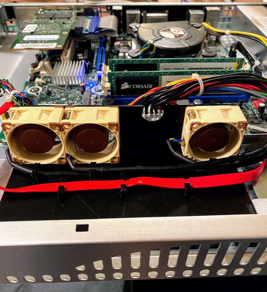 Archivo 3D gratis Supermicro CSE-512 Chasis de 1U con montaje de triple ...