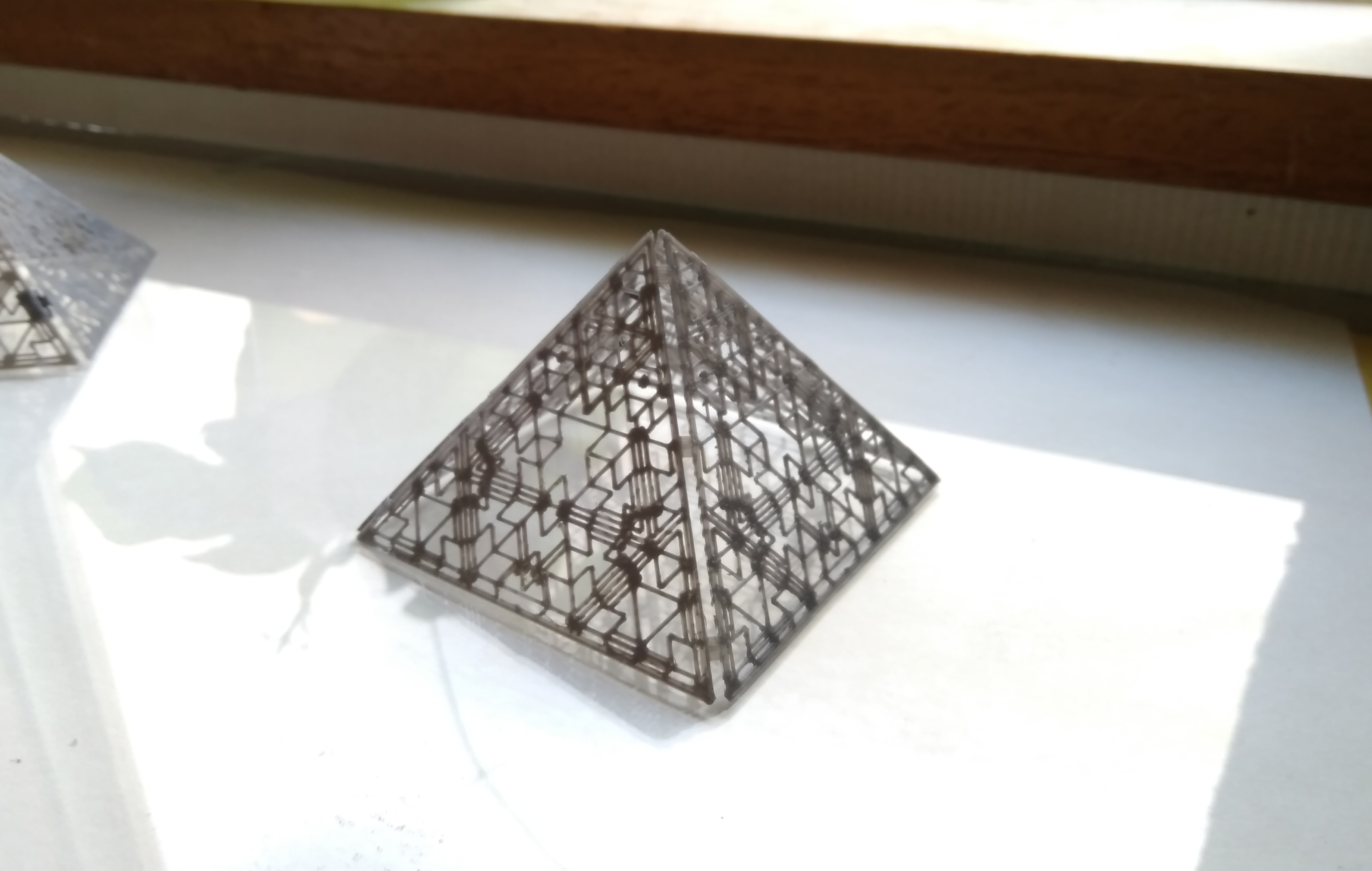 Free STL file Pyramid light・3D printable model to download・Cults