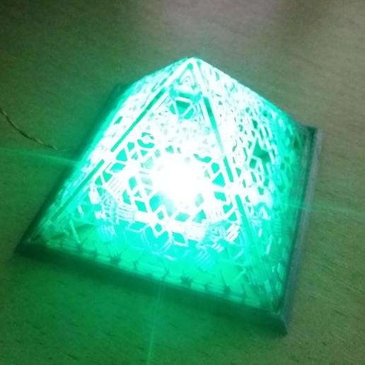Download free 3D print files Pyramid light ・ Cults
