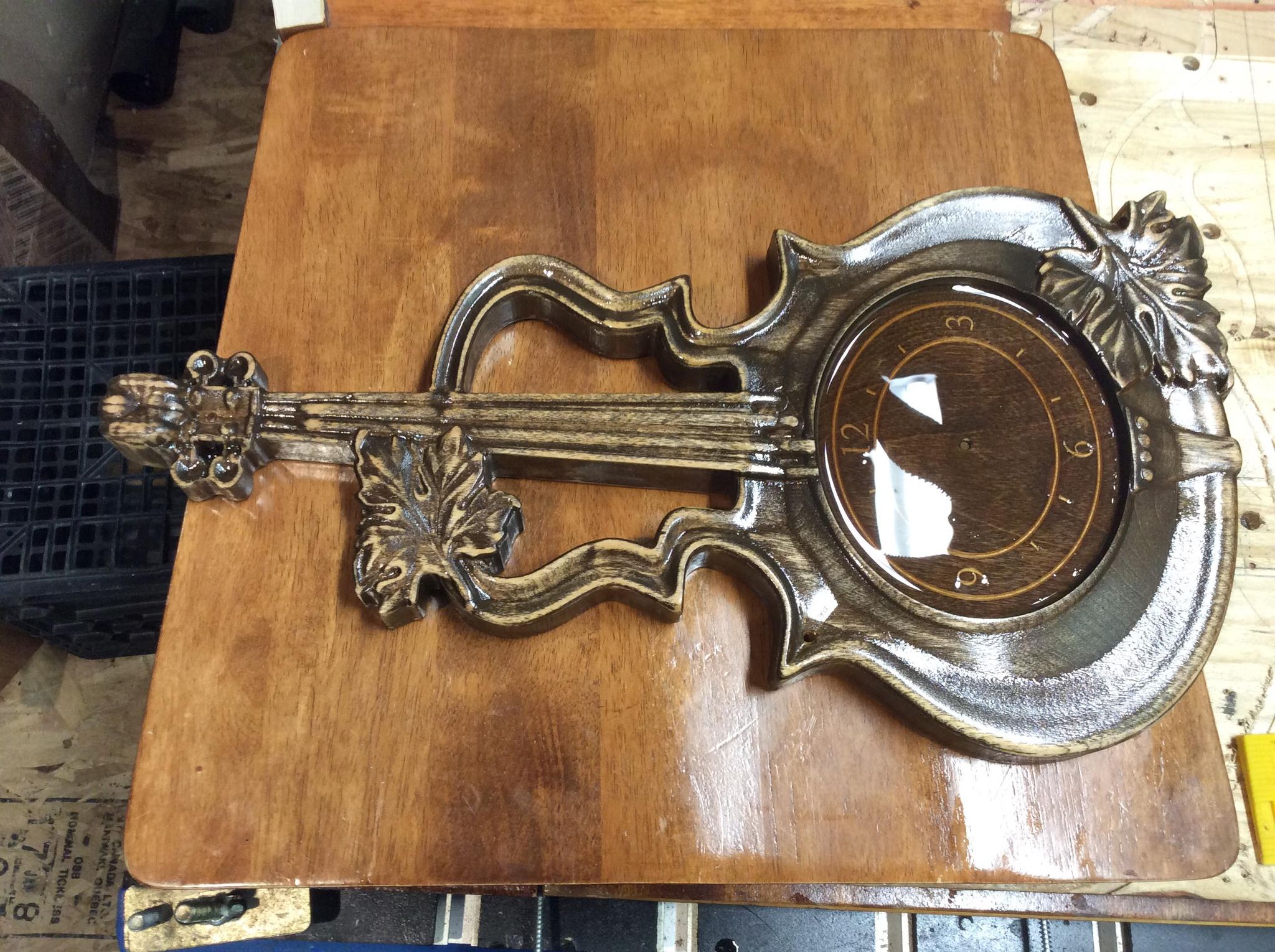 3D printed Violin Wall Clock • made with CNC Router・Cults