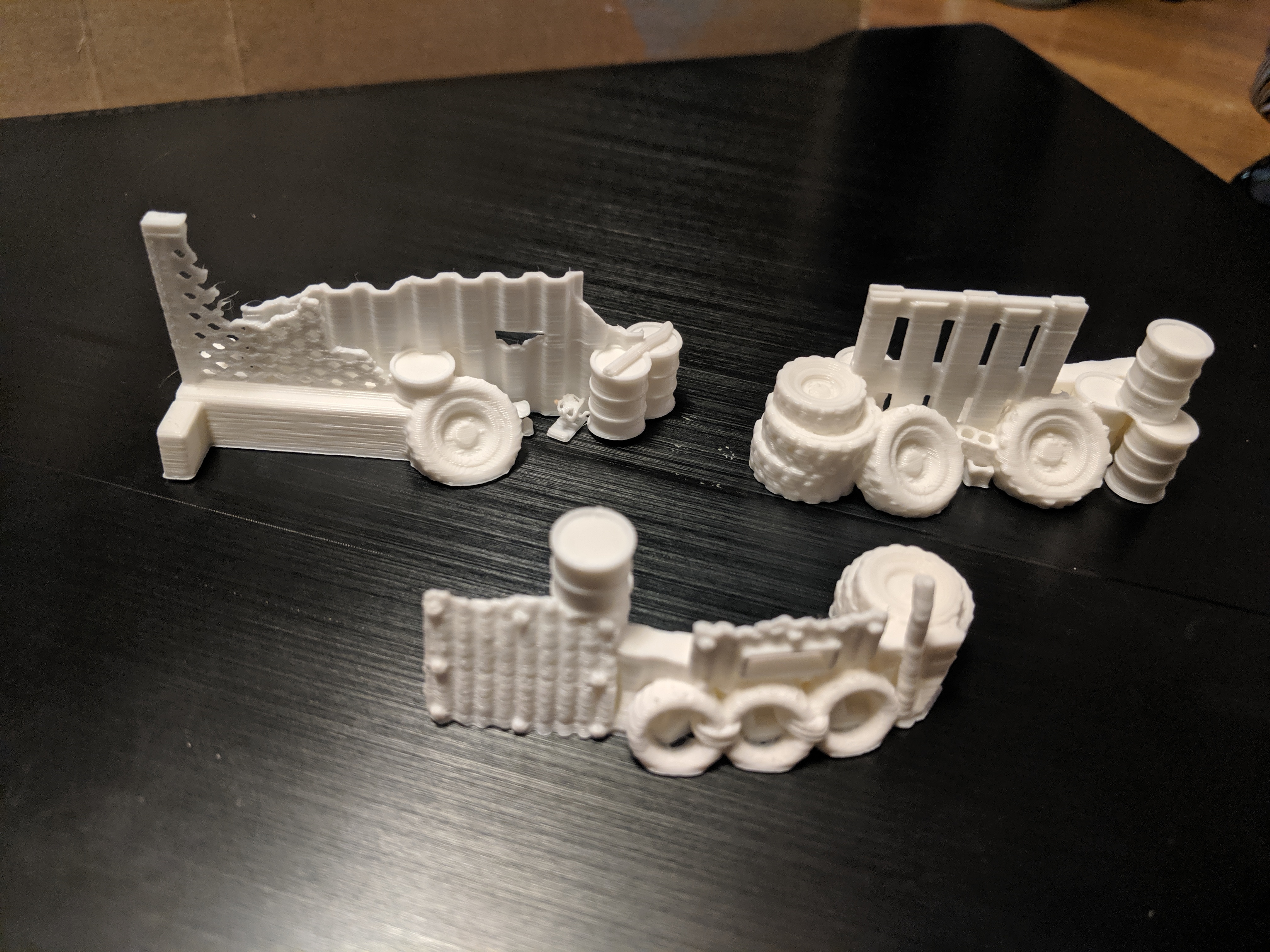Free STL file Gaslands - Junk barricades and shack・Model to download ...