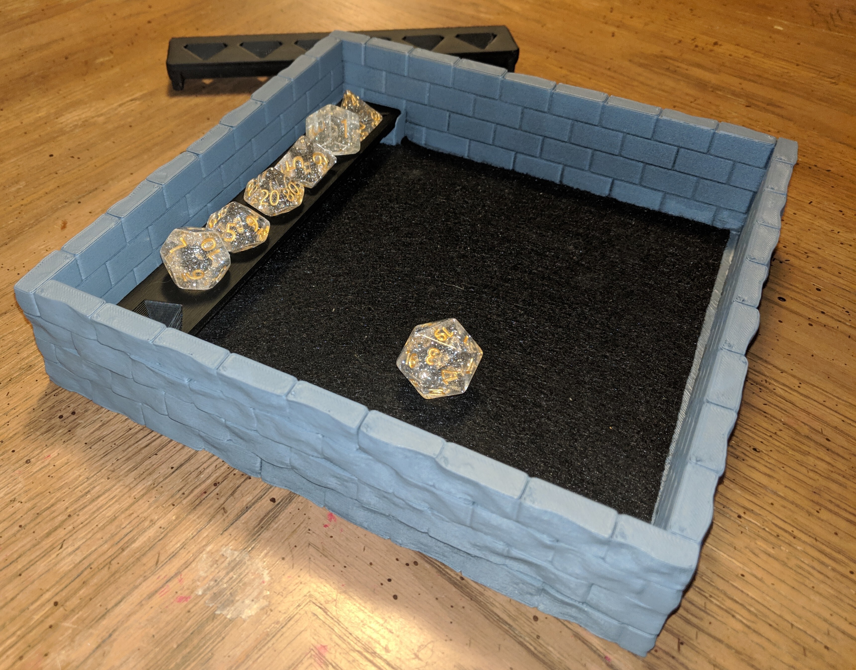 Free STL file Castle Wall Dice Tray with removable Dice Rack・3D print ...