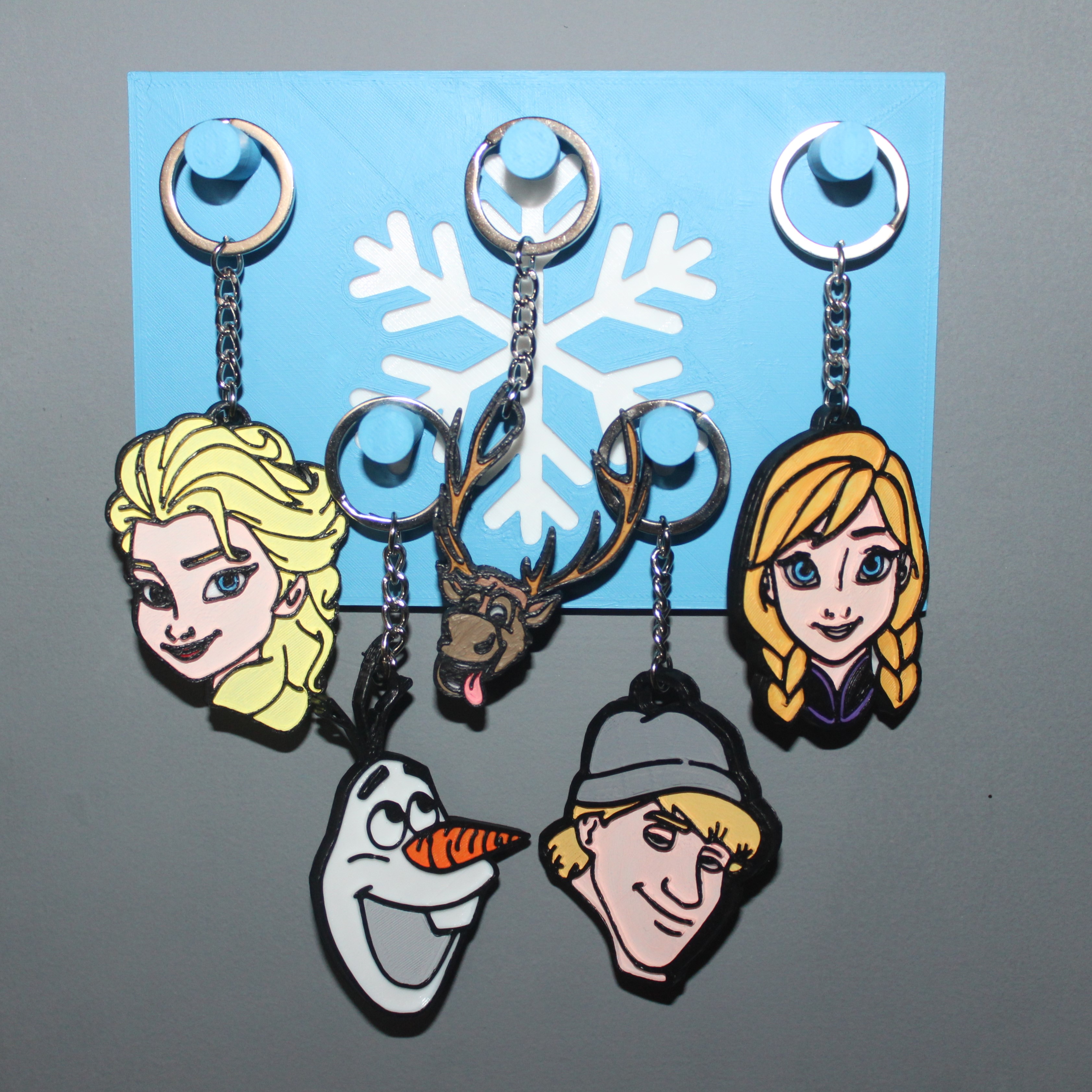 3D file 50 Disney Keychains 🗝️・Model to download and 3D print・Cults