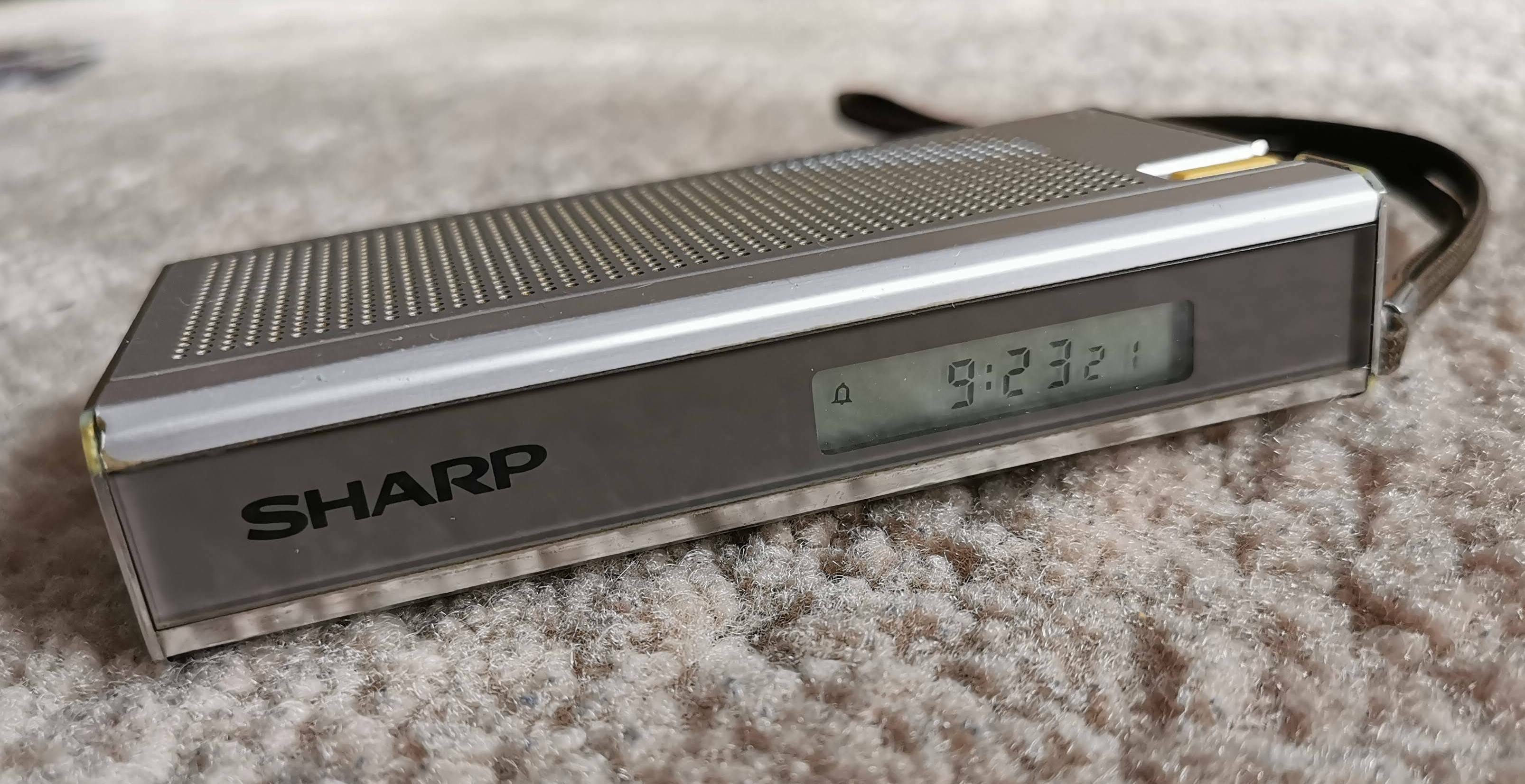 STL file Battery cover for Sharp CT 660 (talking clock)・3D printable model to download・Cults