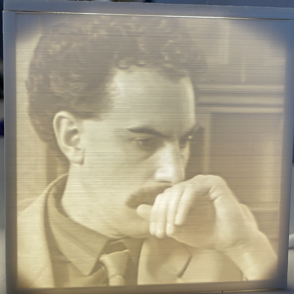 Free 3D file Borat Lithophane 🧲・Object to download and to 3D print・Cults