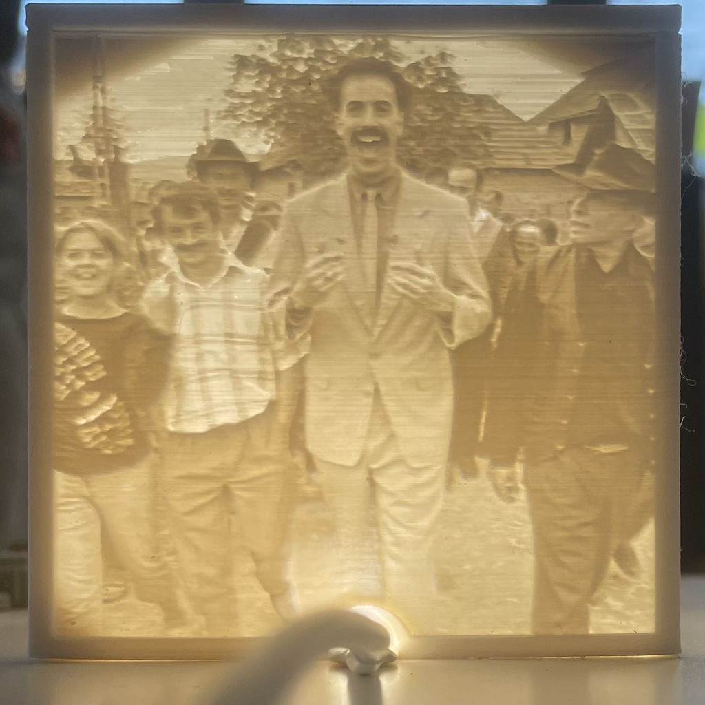 Free 3D file Borat Lithophane 🧲・Object to download and to 3D print・Cults