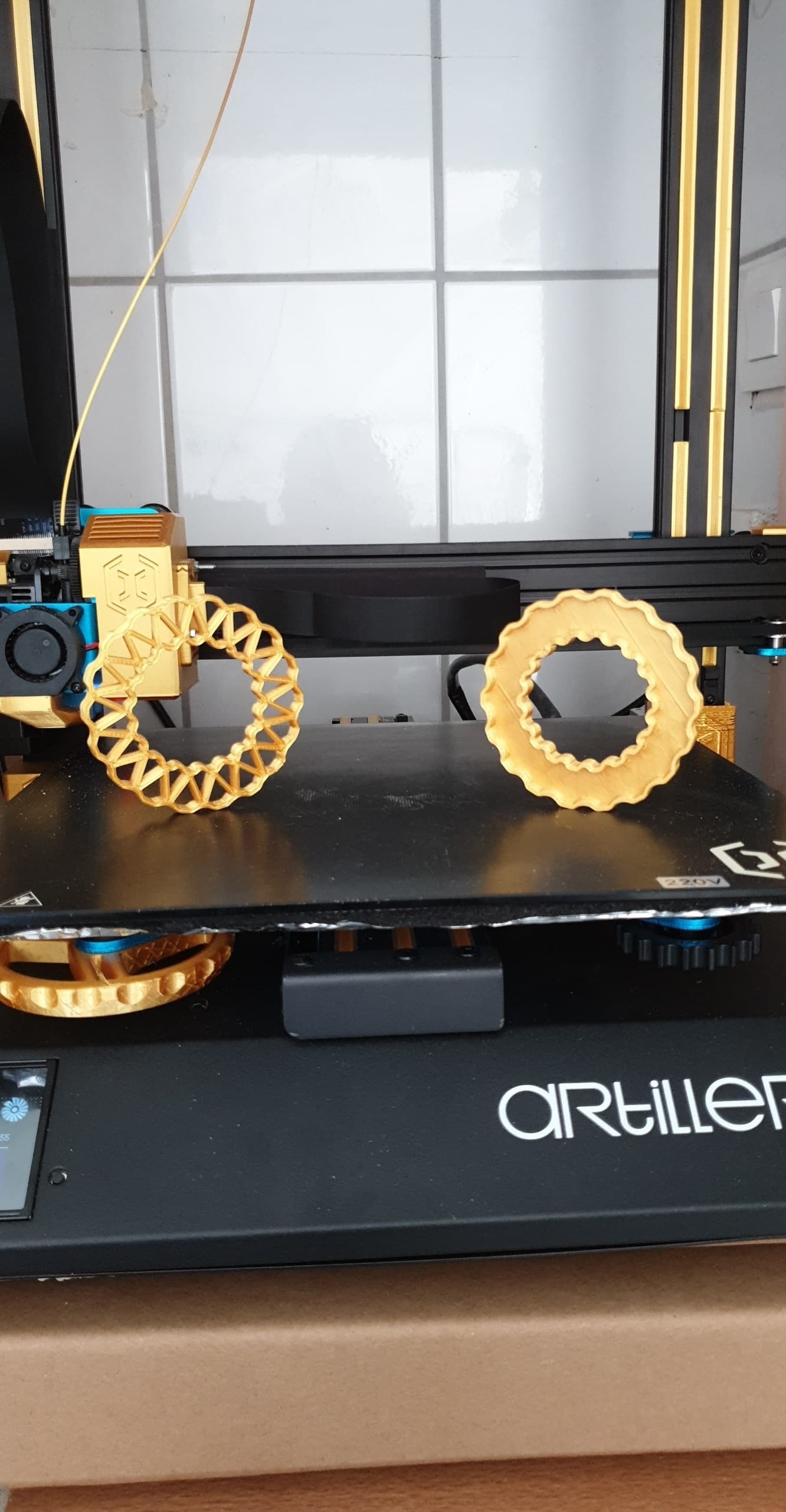 Free STL file leveling bed・3D printable model to download・Cults