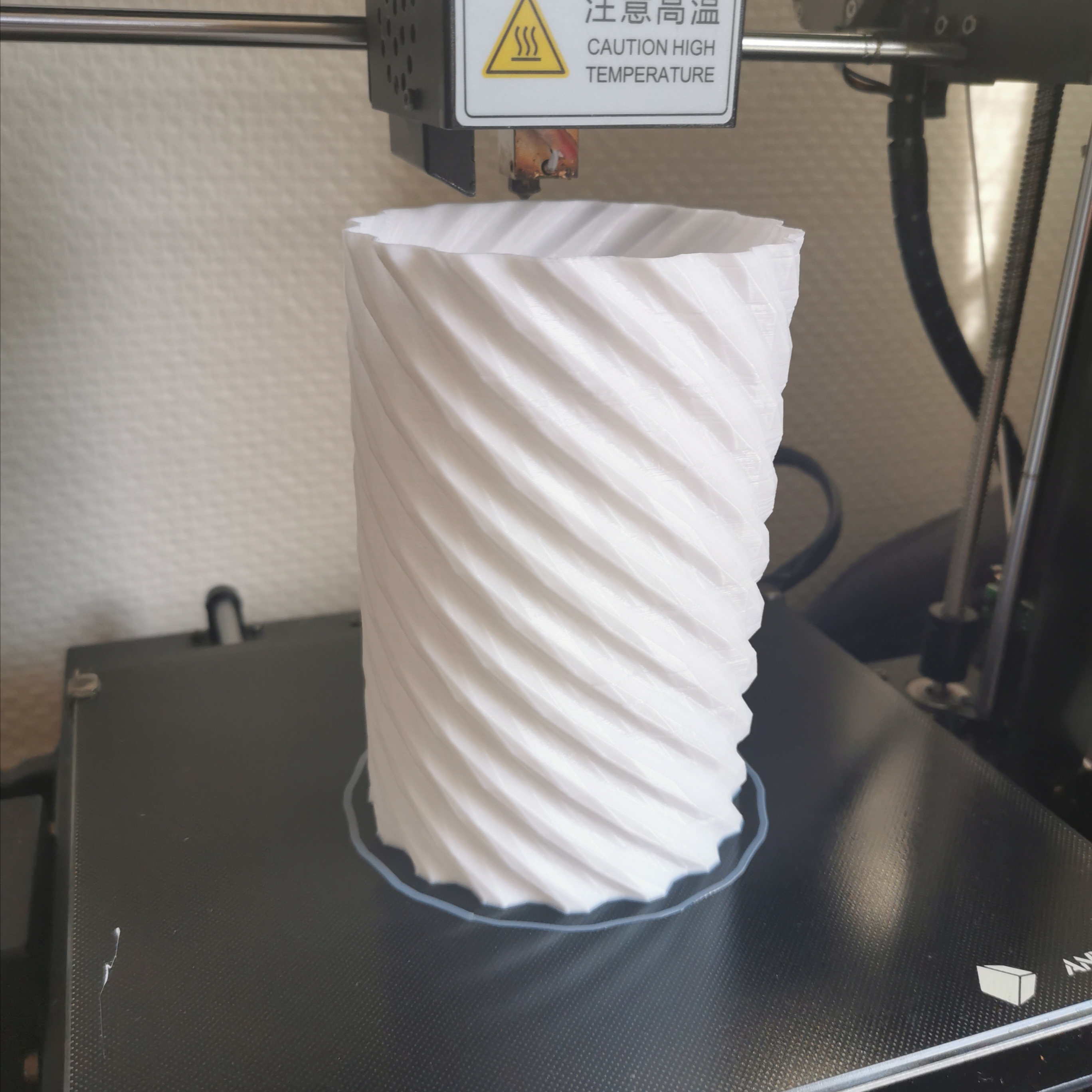 STL file Lampshade for LED lamp・3D printing model to download・Cults