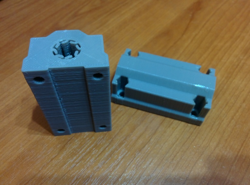 Free STL file LM8UU and SC8UU combined - 58mm - Rev2 - 8 contacts ...