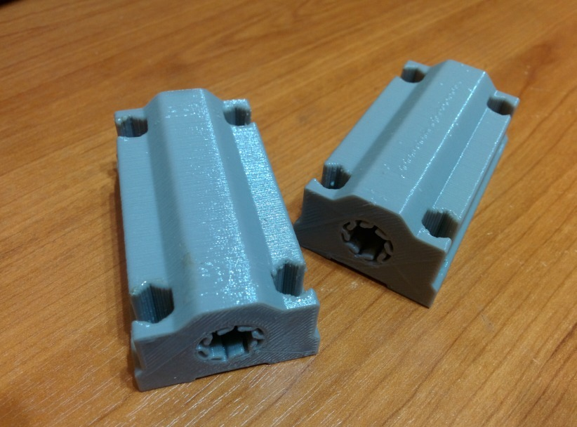 Free STL file LM8UU and SC8UU combined - 58mm - Rev2 - 8 contacts ...