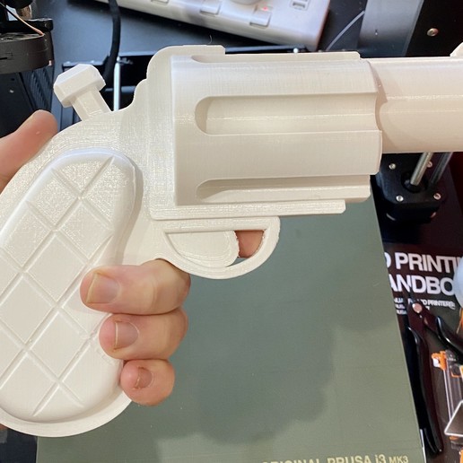 Download 3D print files Rodger Rabbit Toon Gun and Bullets STL ・ Cults