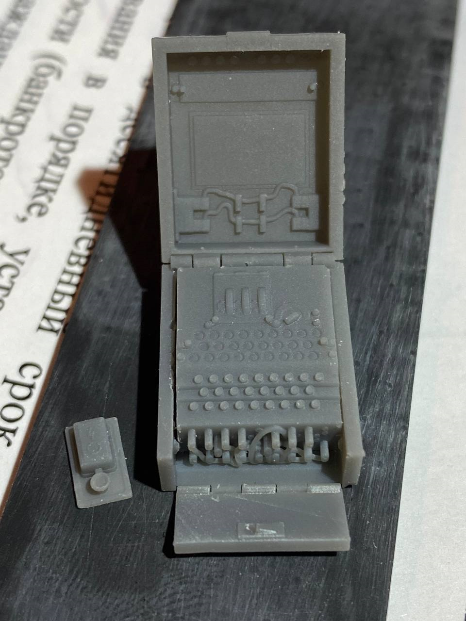 STL file Military Enigma machine (in wooden box) 1/6 and 1/16 scale・3D ...