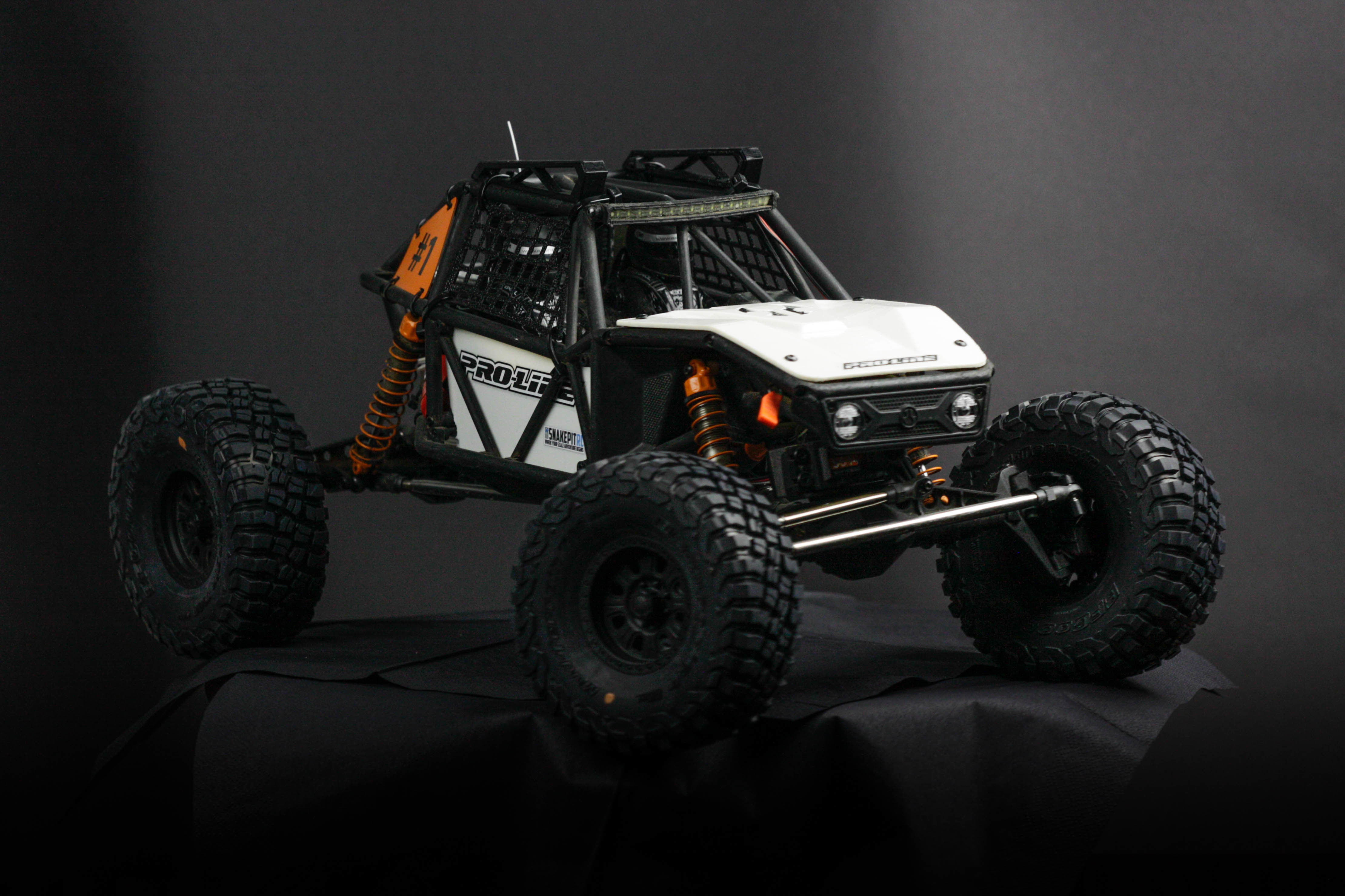 OBJ file Axial Capra roof rails・Model to download and 3D print・Cults