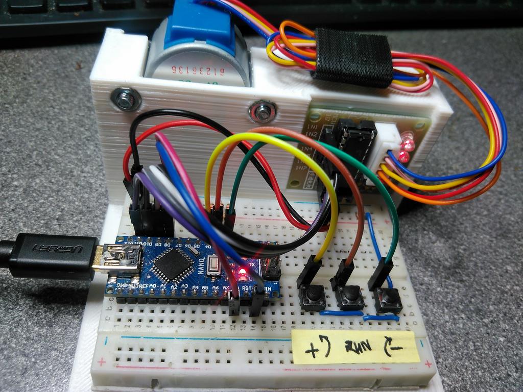 Fichier 3D gratuit Moteur pas à pas (28BYJ-48) et support de planche à ...