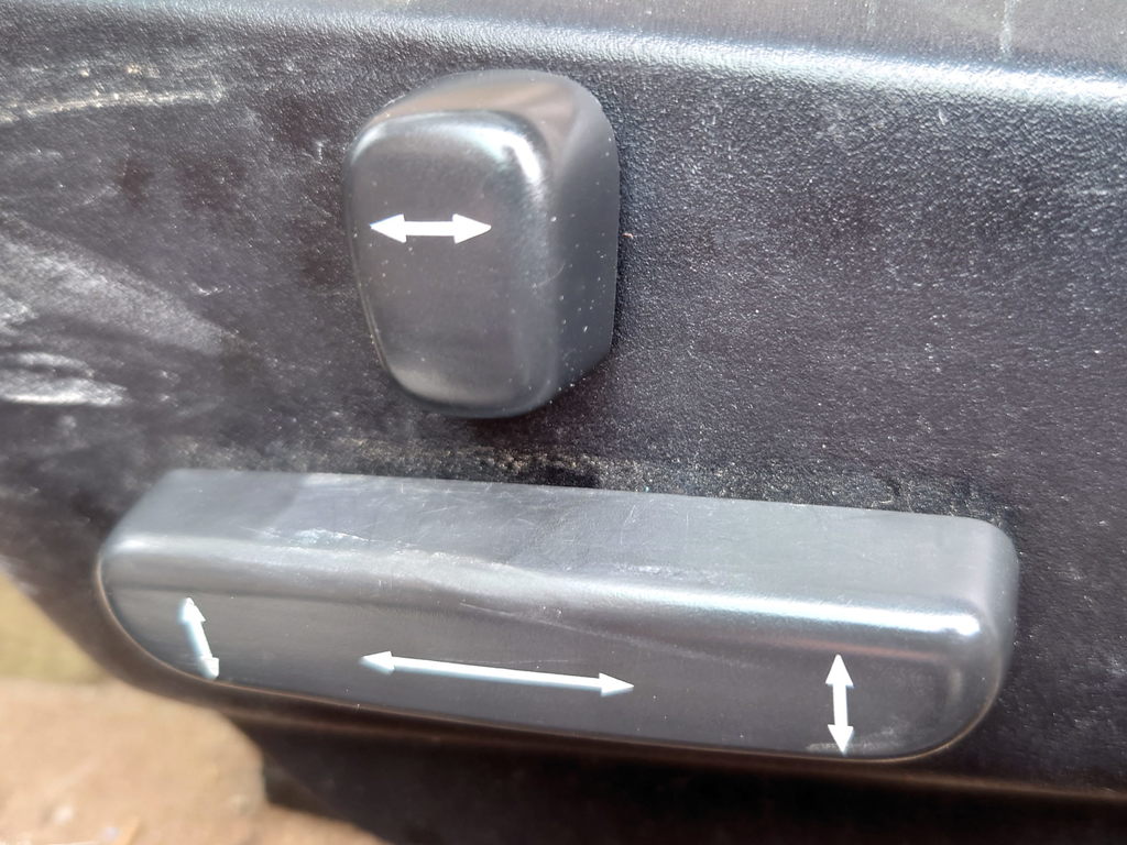 Free 3D file Saab electric power seat adjuster button switch knob cap ...