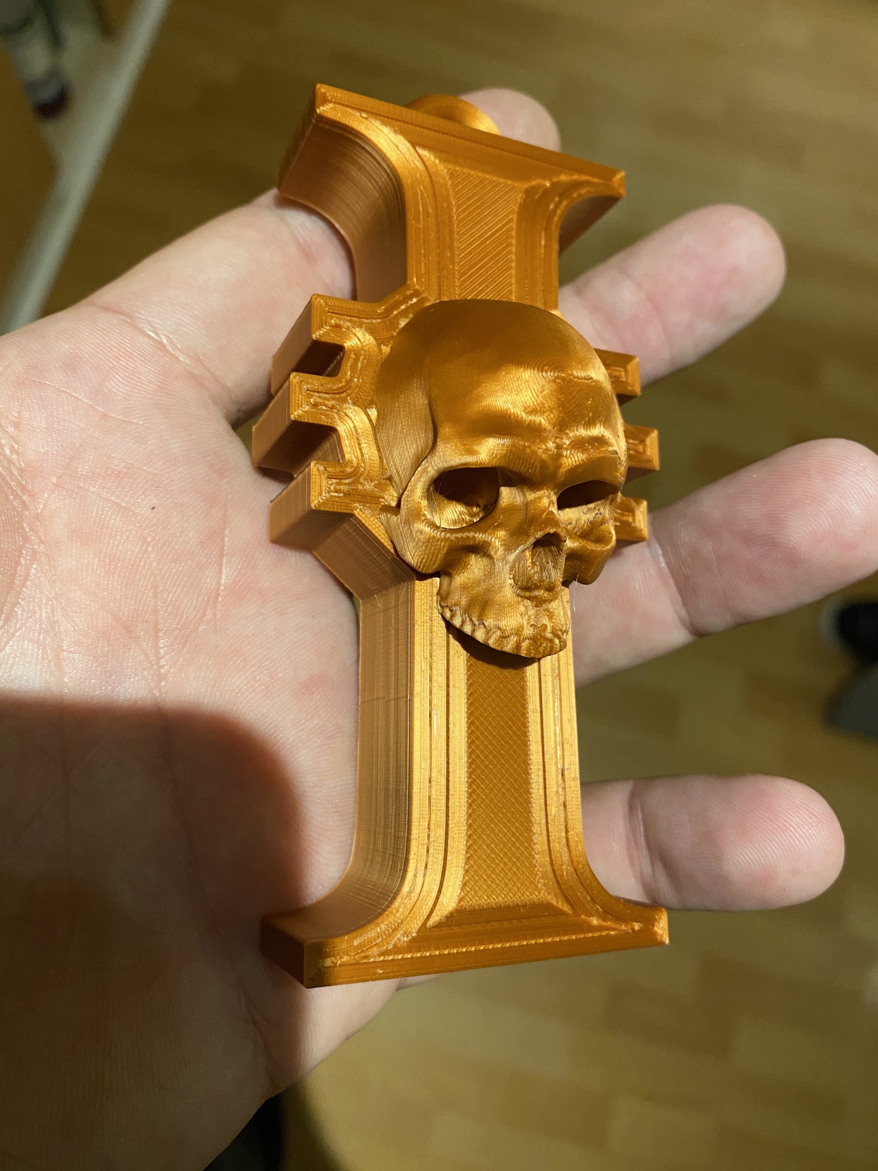 STL file Warhammer 40k Inquisition Rosette Cosplay prop and Keyring ...