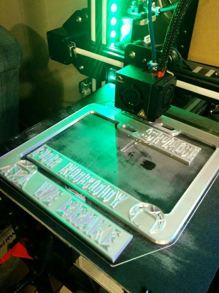 Free STL file Spaceballs, The Split Print Licence Plate Frame・3D print ...