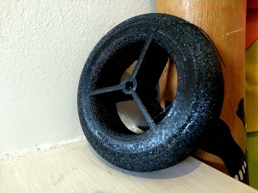Free STL file RC Airplane Tire / wheel 90x25mm TPU・Object to download ...