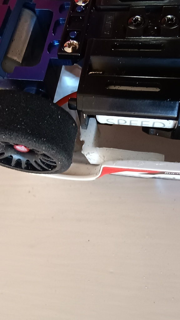 Free 3D file Tamiya Mini 4WD Body on a Kyosho Mini Z chassis・Model to ...