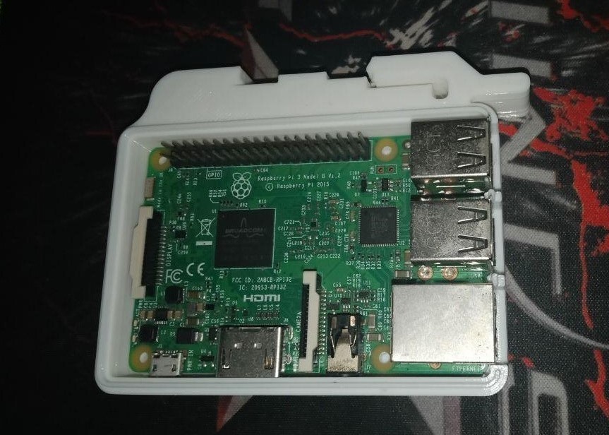 Работа DIN rail raspberry pi case, напечатанная в формате 3D • Сделано ...