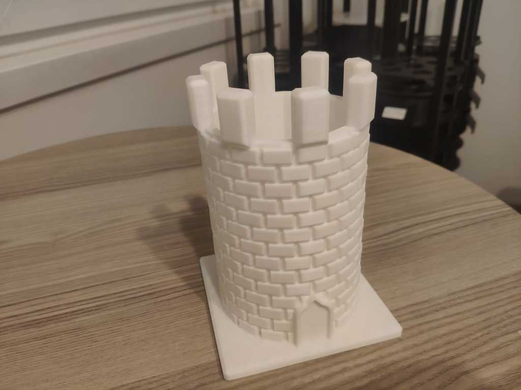 Fichier STL gratuit Porte-stylo Castle・Modèle à télécharger et à ...