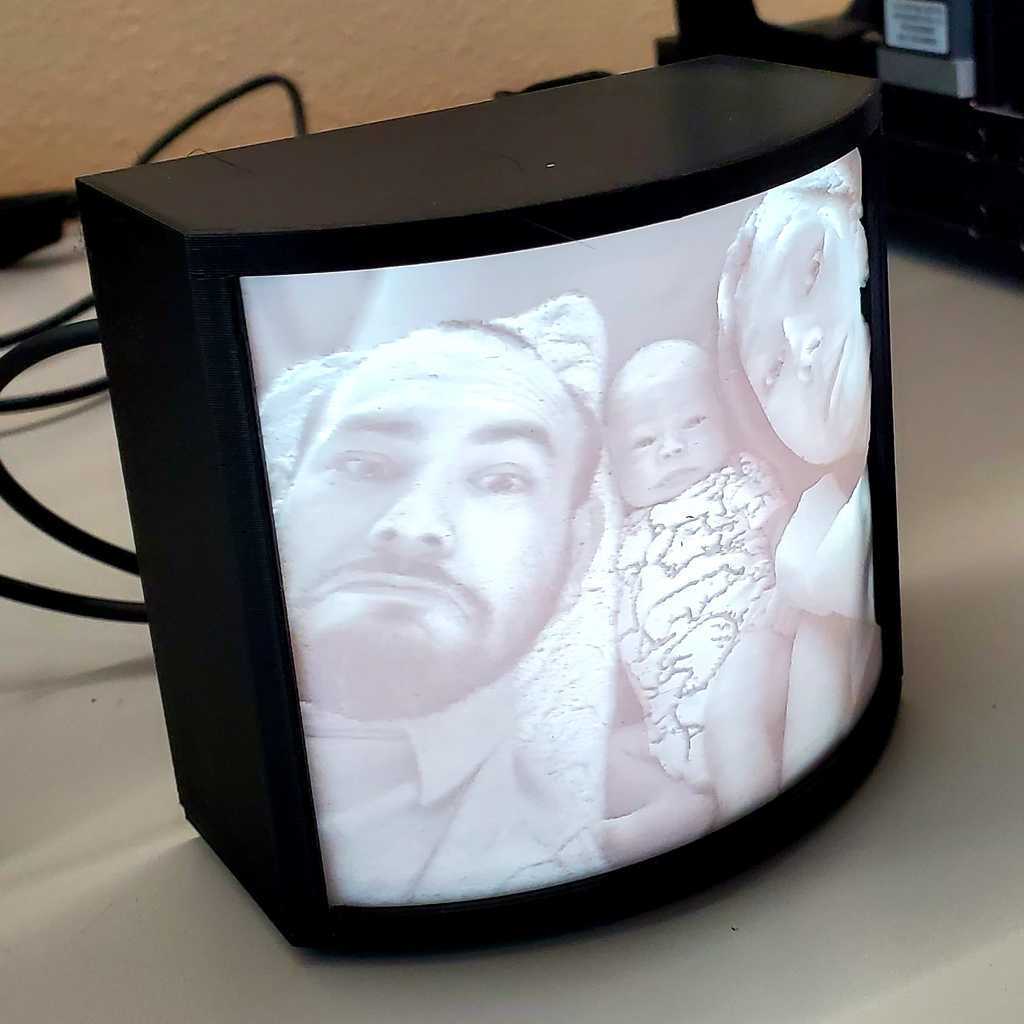 Free STL file Curved Lithophane Light Box - 100mm Lithophanes・3D ...