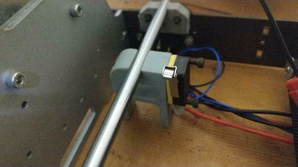 Archivo STL gratis tope final del eje Y de la Prusa i3 personalizado ...