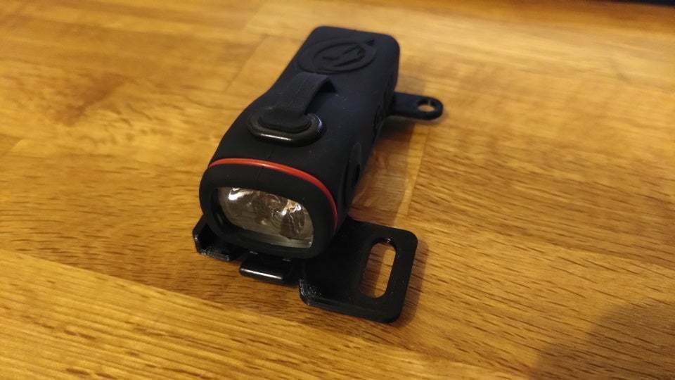 Archivo STL gratis Los soportes planos de ShredLights para el SL-200 🛹 ...